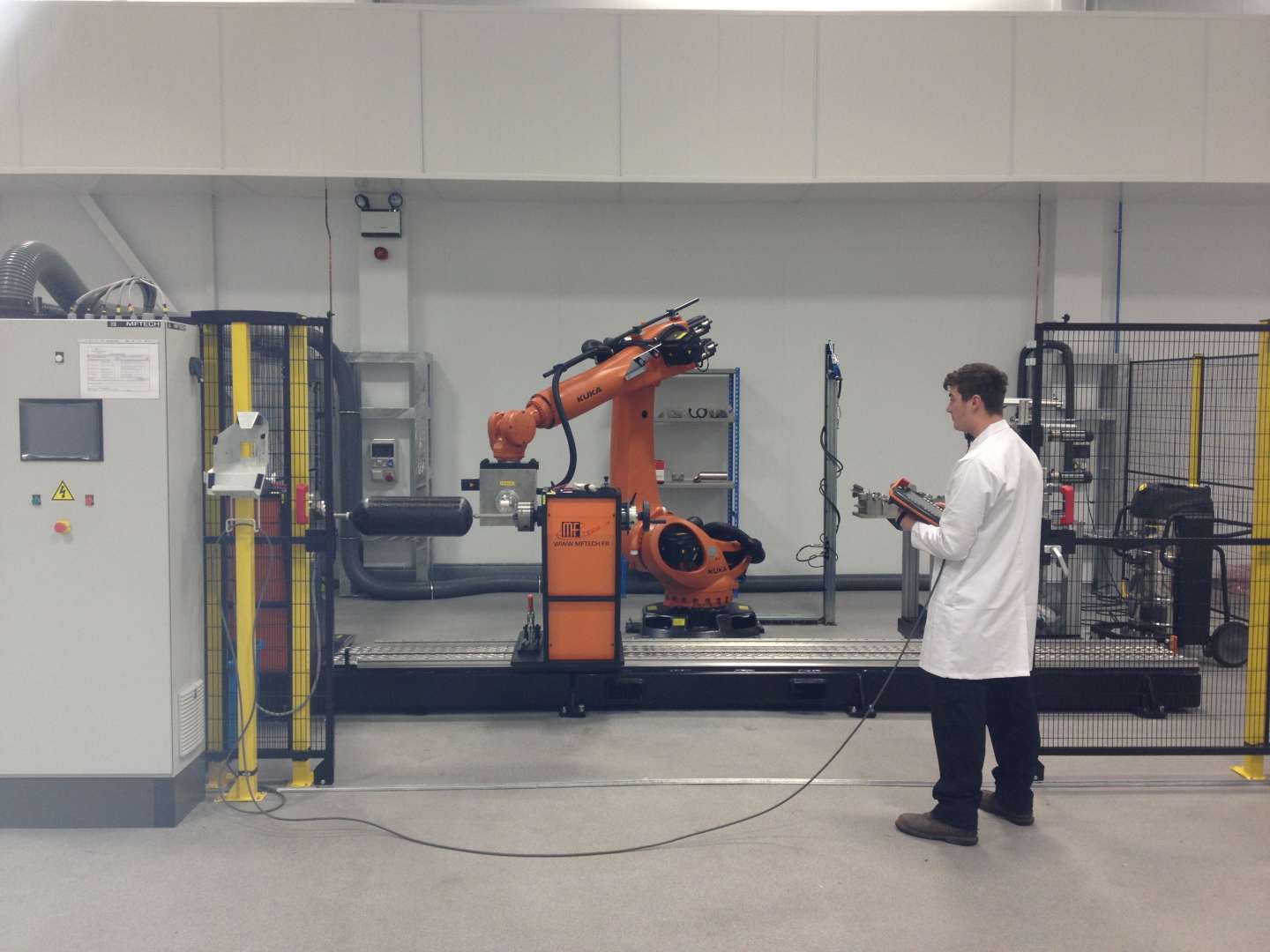 MF TECH - Nouvelle génération de robot à enroulement filamentaire - NAE